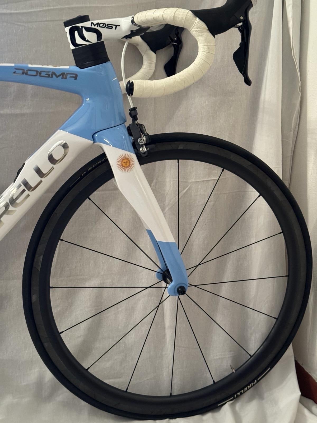 The Pope Dispenses a Dogma. This Time, It's a Pinarello - Velo