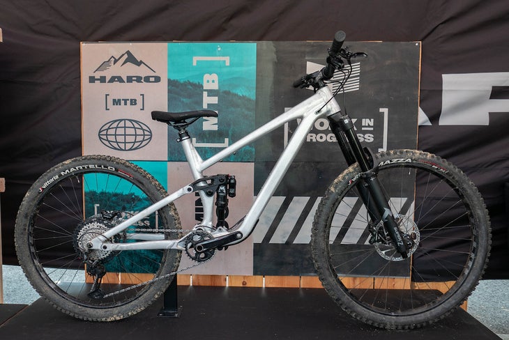 Pinkbike Digest: Sea Otter Edition - Velo