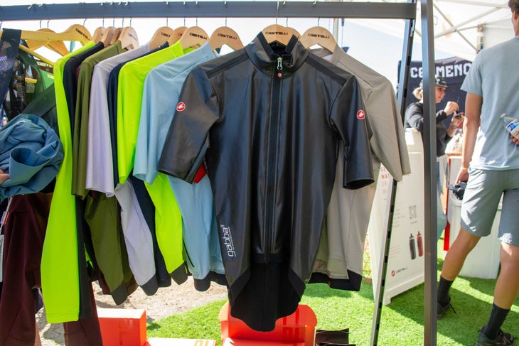 Sea Otter Randoms: The Jonas Vingegaard Mannequin - Velo