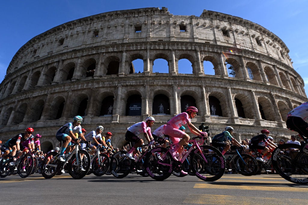 Giro Start Location Still Unknown … but Vuelta Will Debut in Italy