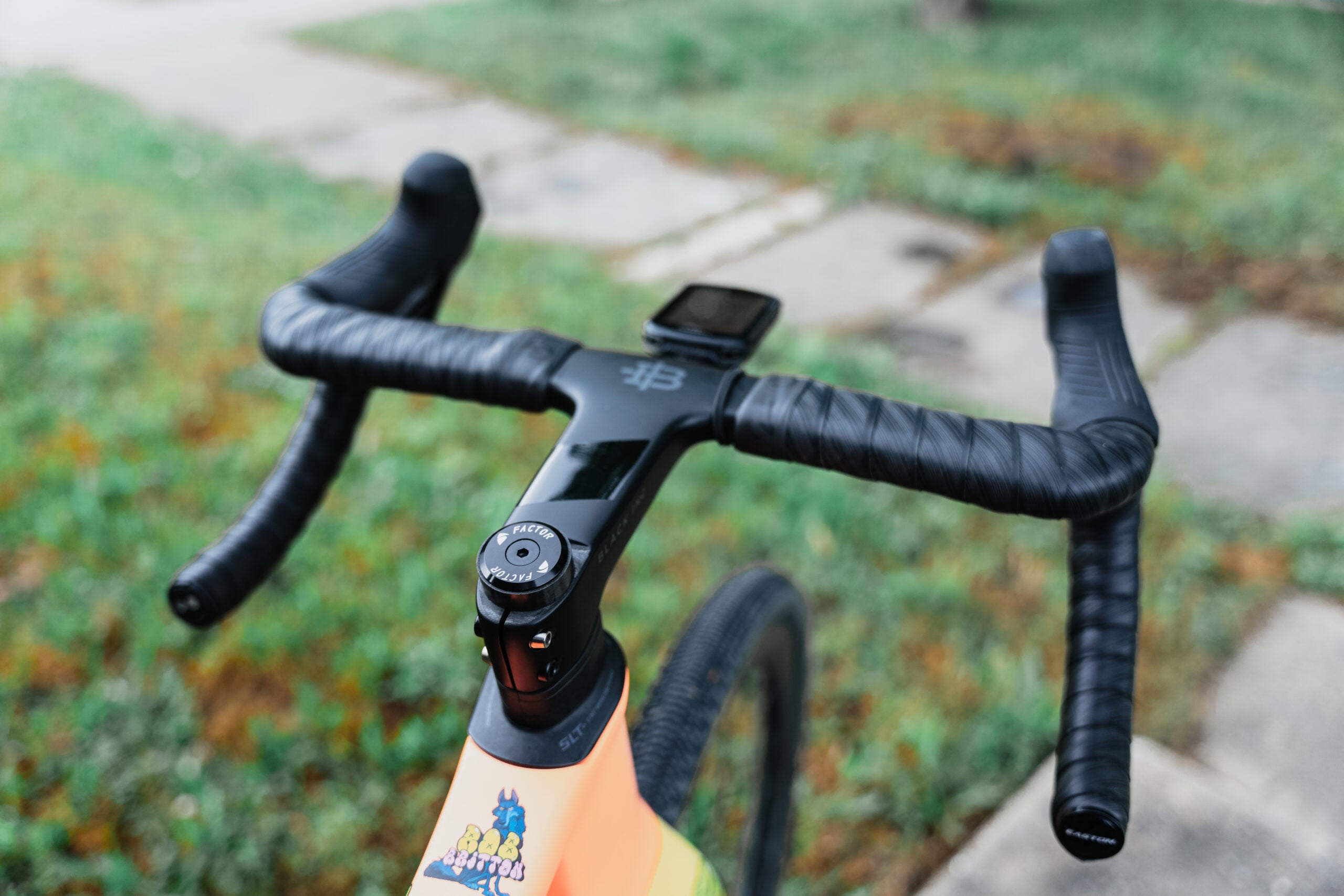 Unbound Bike Check: Rob Britton's Custom-Painted Factor Ostro Gravel - Velo