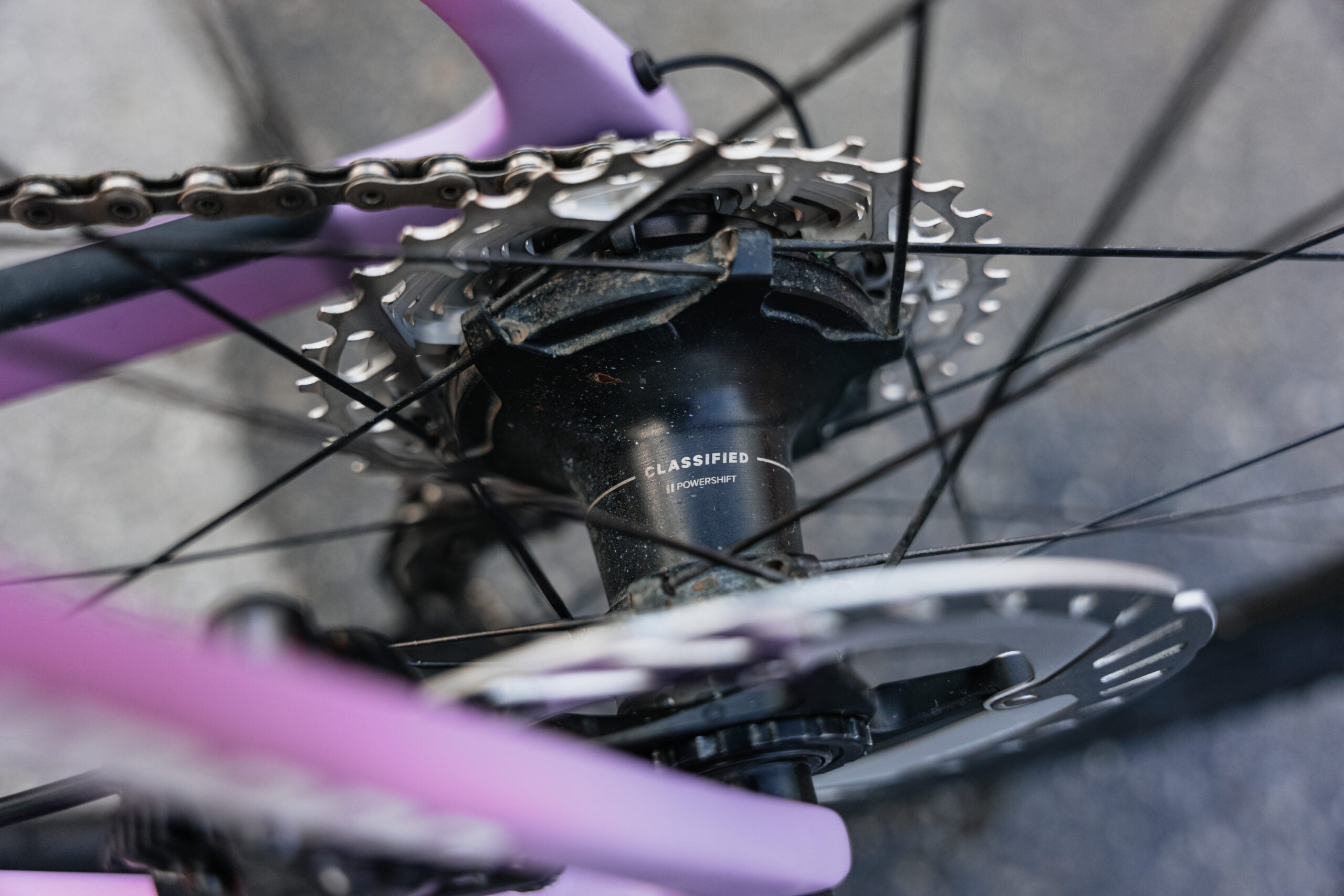 Unbound Bike Check: Rob Britton's Custom-Painted Factor Ostro Gravel - Velo