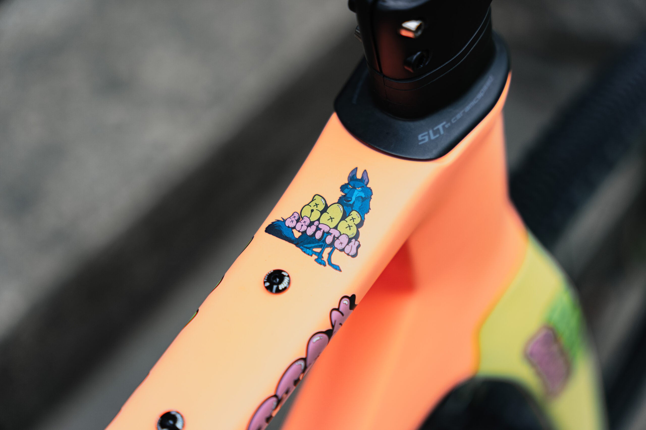 Unbound Bike Check: Rob Britton's Custom-Painted Factor Ostro Gravel - Velo