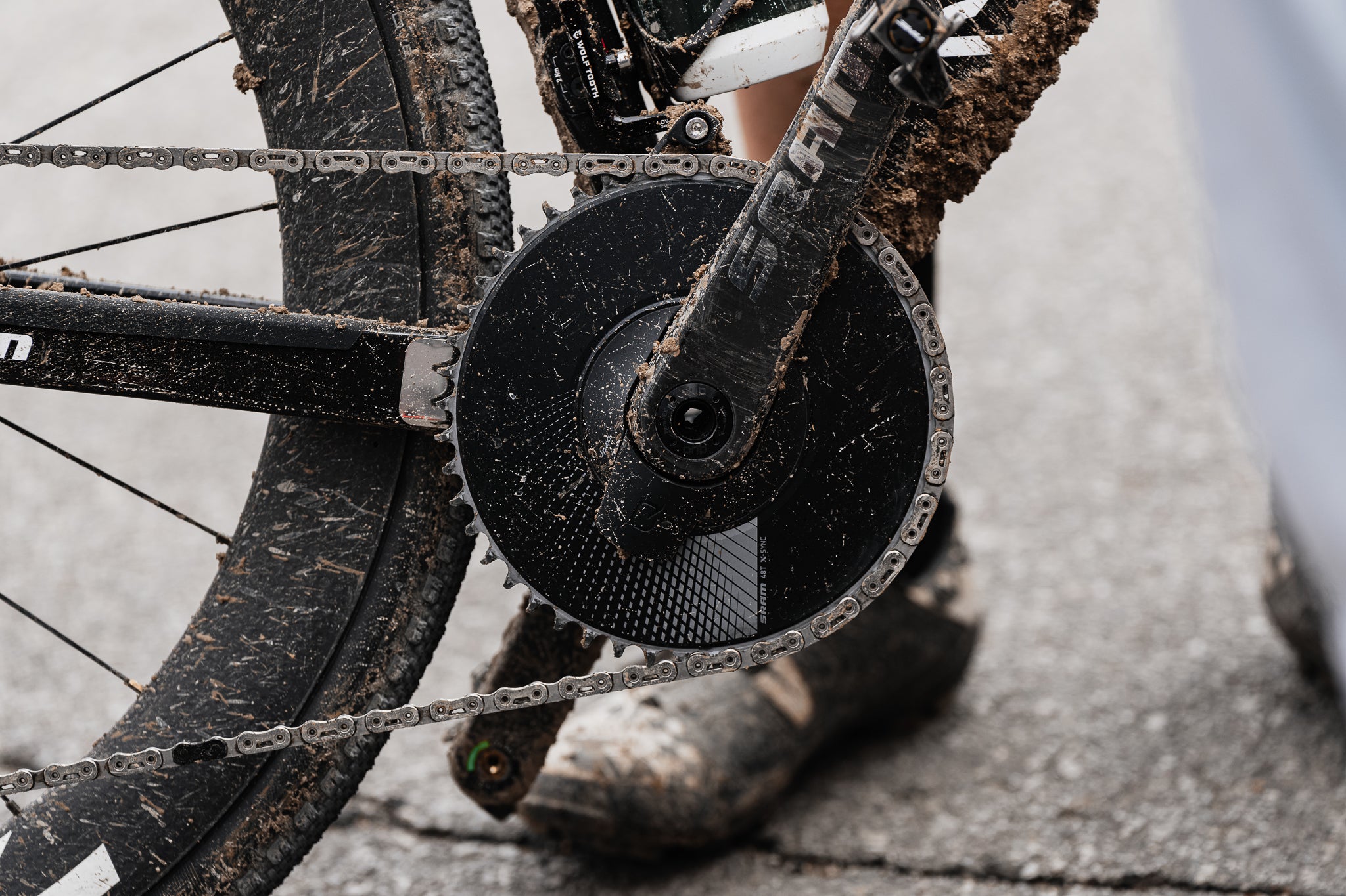 Unreleased 13-Speed SRAM XPLR Drivetrain Spotted at Unbound Gravel - Velo