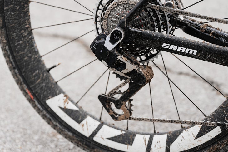 Unreleased 13-Speed SRAM XPLR Drivetrain Spotted at Unbound Gravel - Velo