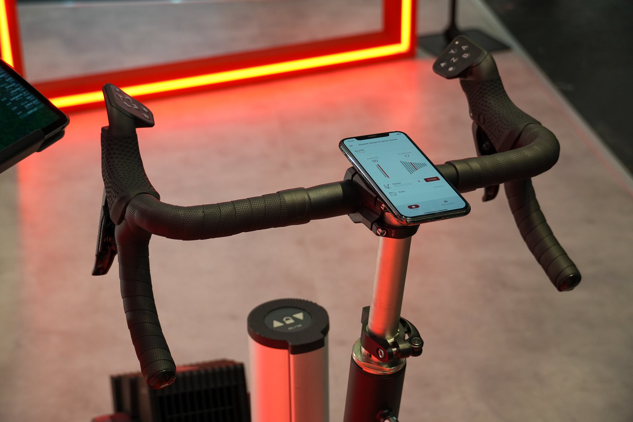 The Elite Square Smart Bike Offers Virtual Shifting On Every Training ...