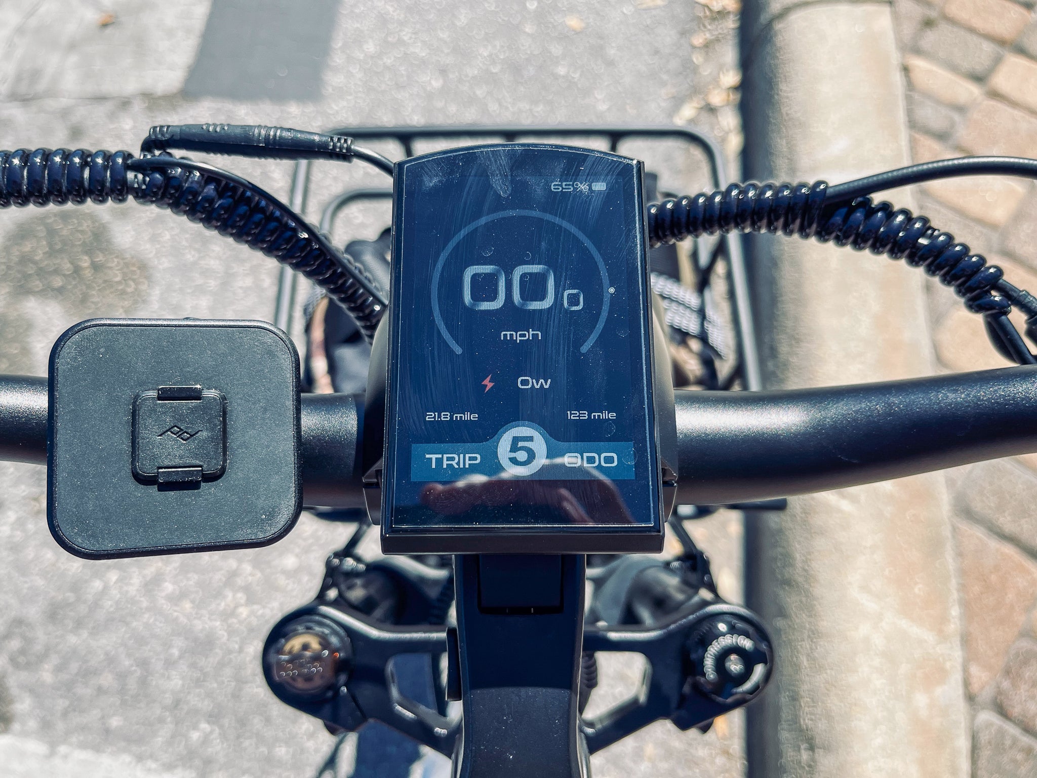 Review: The Integral Electrics Maven Cargo E-Bike Ticks All The Boxes - Velo