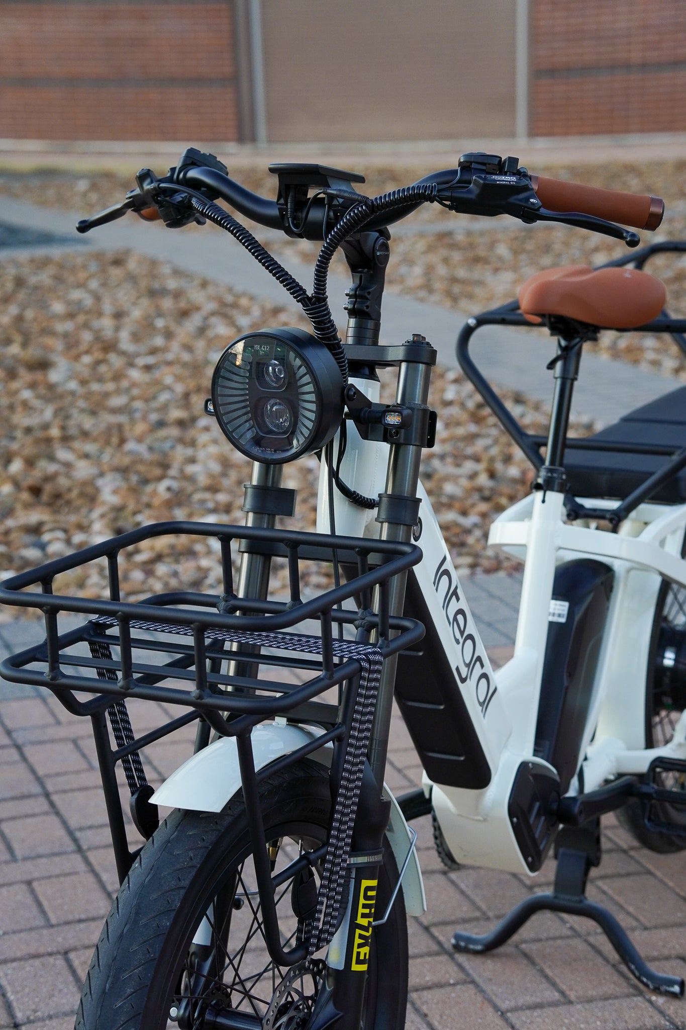 Review: The Integral Electrics Maven Cargo E-Bike Ticks All The Boxes ...