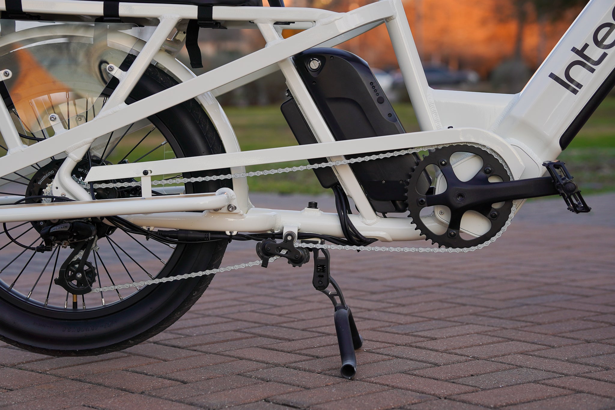 Review: The Integral Electrics Maven Cargo E-Bike Ticks All The Boxes ...