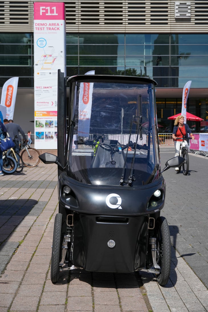 First Ride: The Four-Wheeled CityGo Cargo E-Bike at Eurobike - Velo