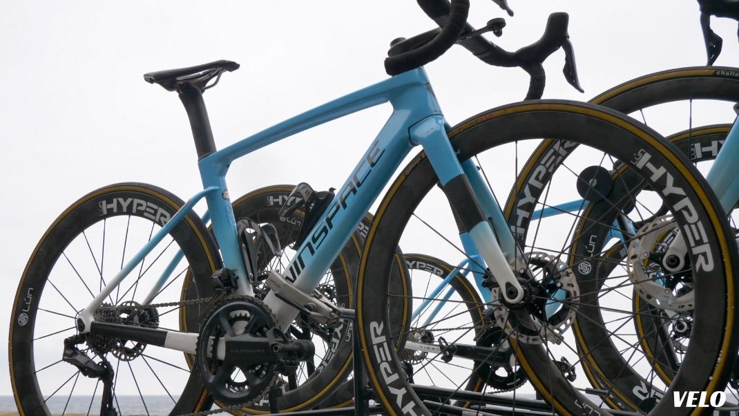 Video: The Best Tech of the Women's Pro Peloton 2024 - Velo