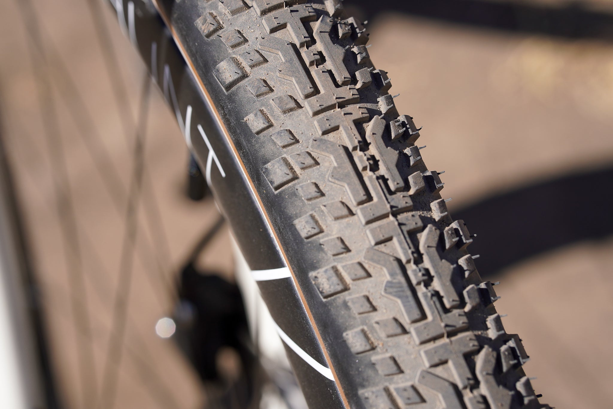Best Gravel Tires Reviewed: How to Choose the Best Fast Gravel Tire - Velo