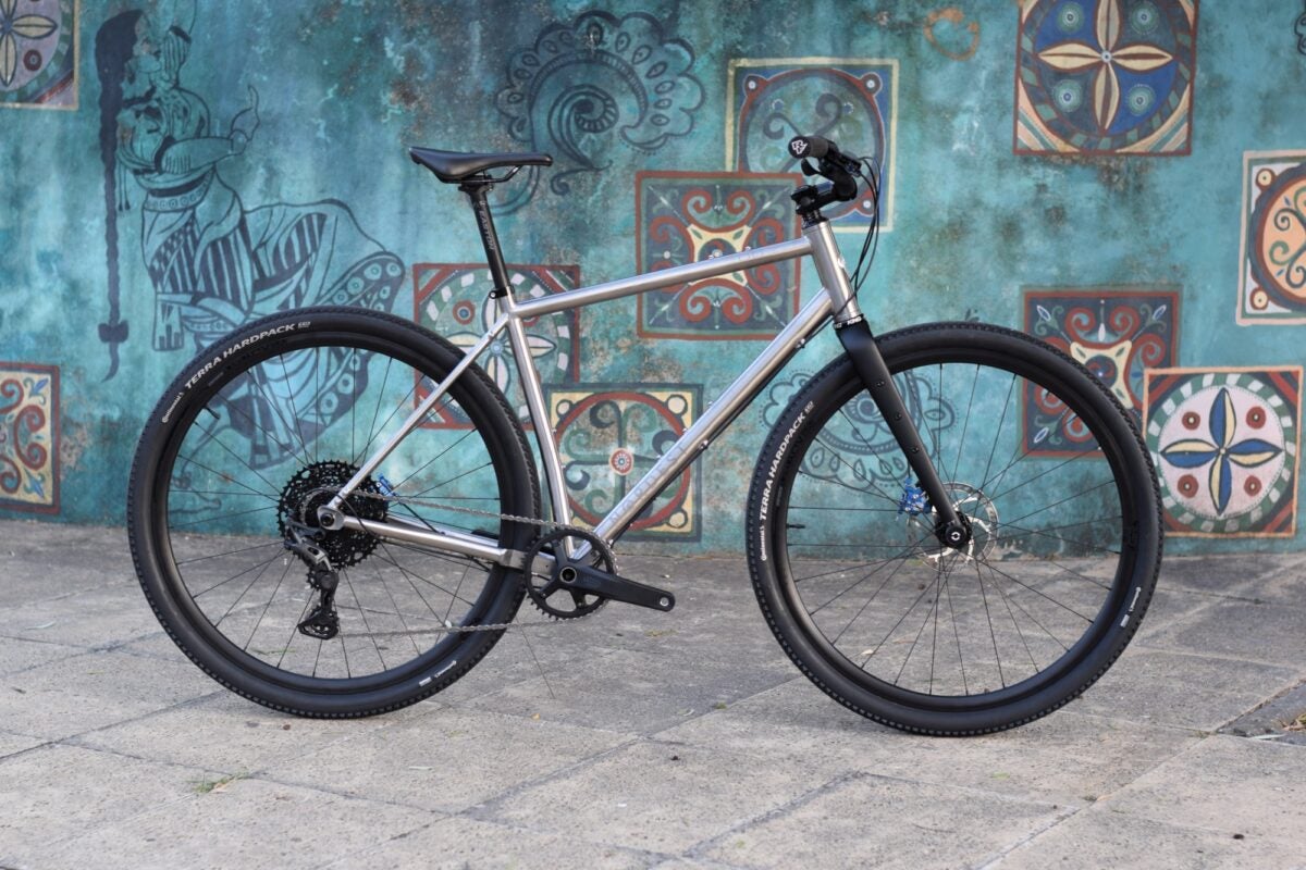 First Look: The Nordest 3003 Ti Flat Bar Gravel Bike for Watching the ...