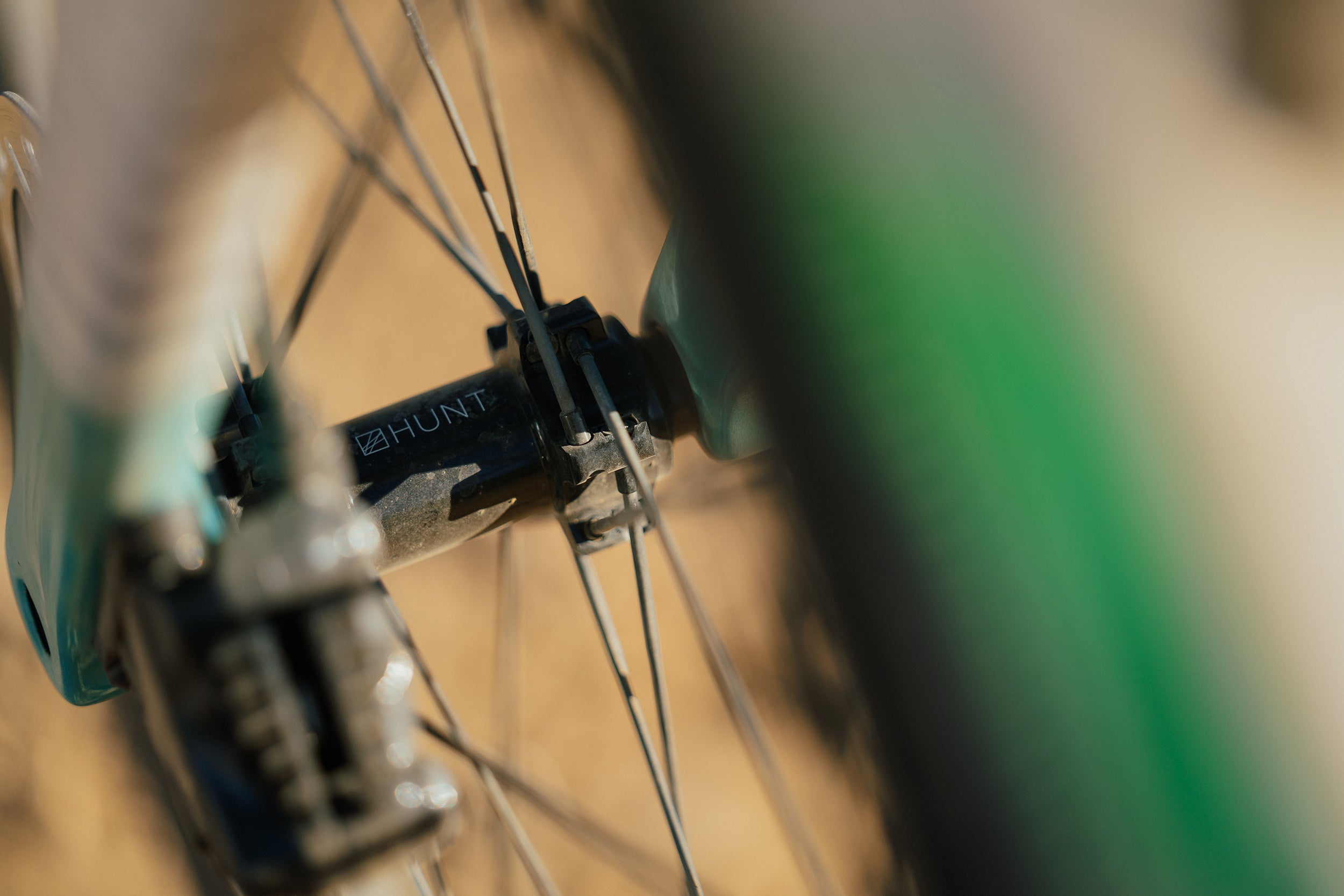 Lighter, Wider, More Aero: The Hunt 40 Limitless Gravel Aero - Velo