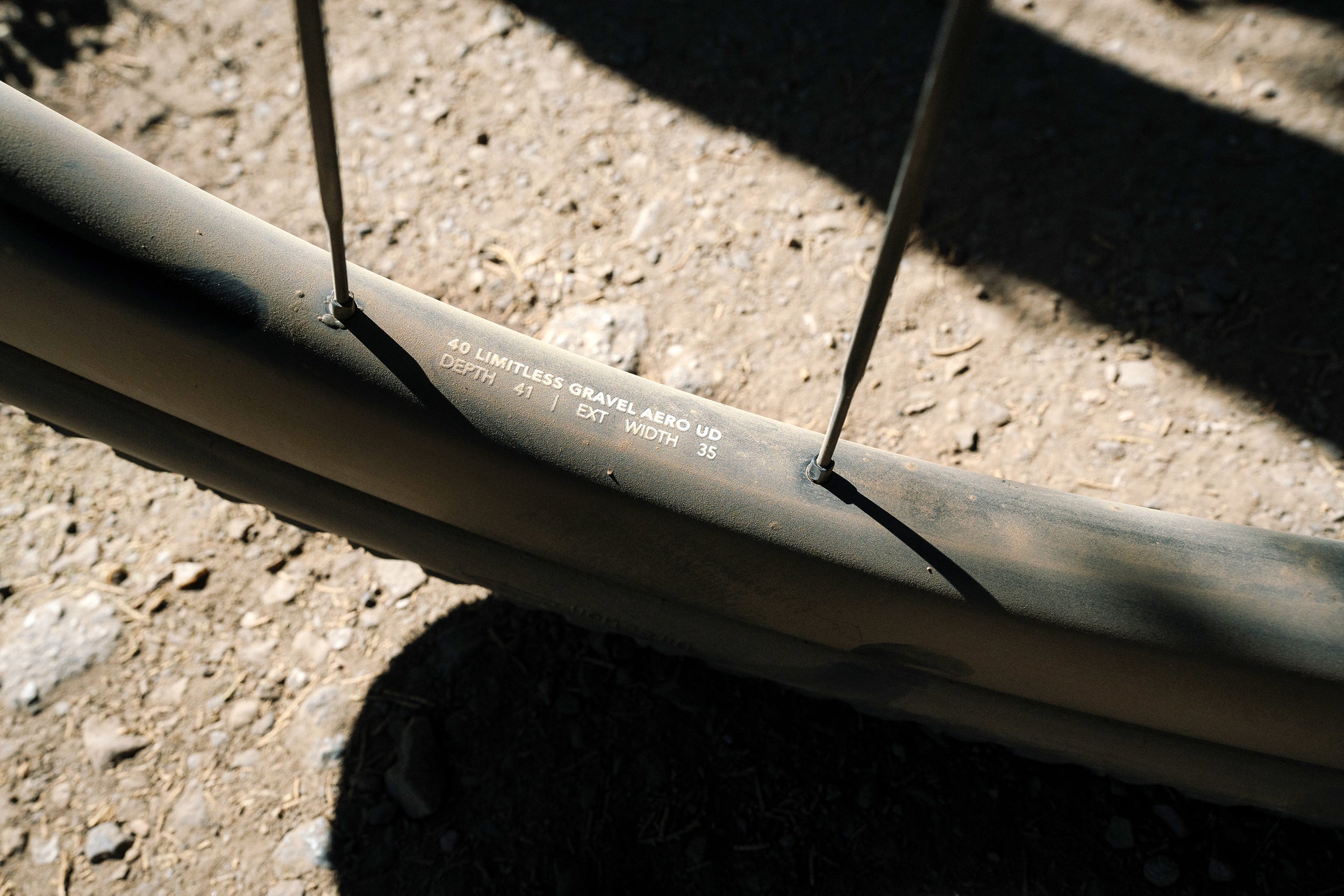 Lighter, Wider, More Aero: The Hunt 40 Limitless Gravel Aero - Velo