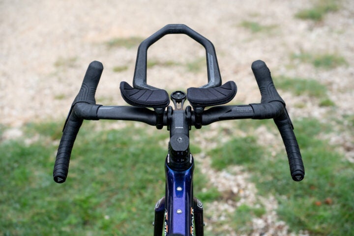 First Look: FSA K-Force Bar with AGX Loops Go All-In on Aero-Endurance ...