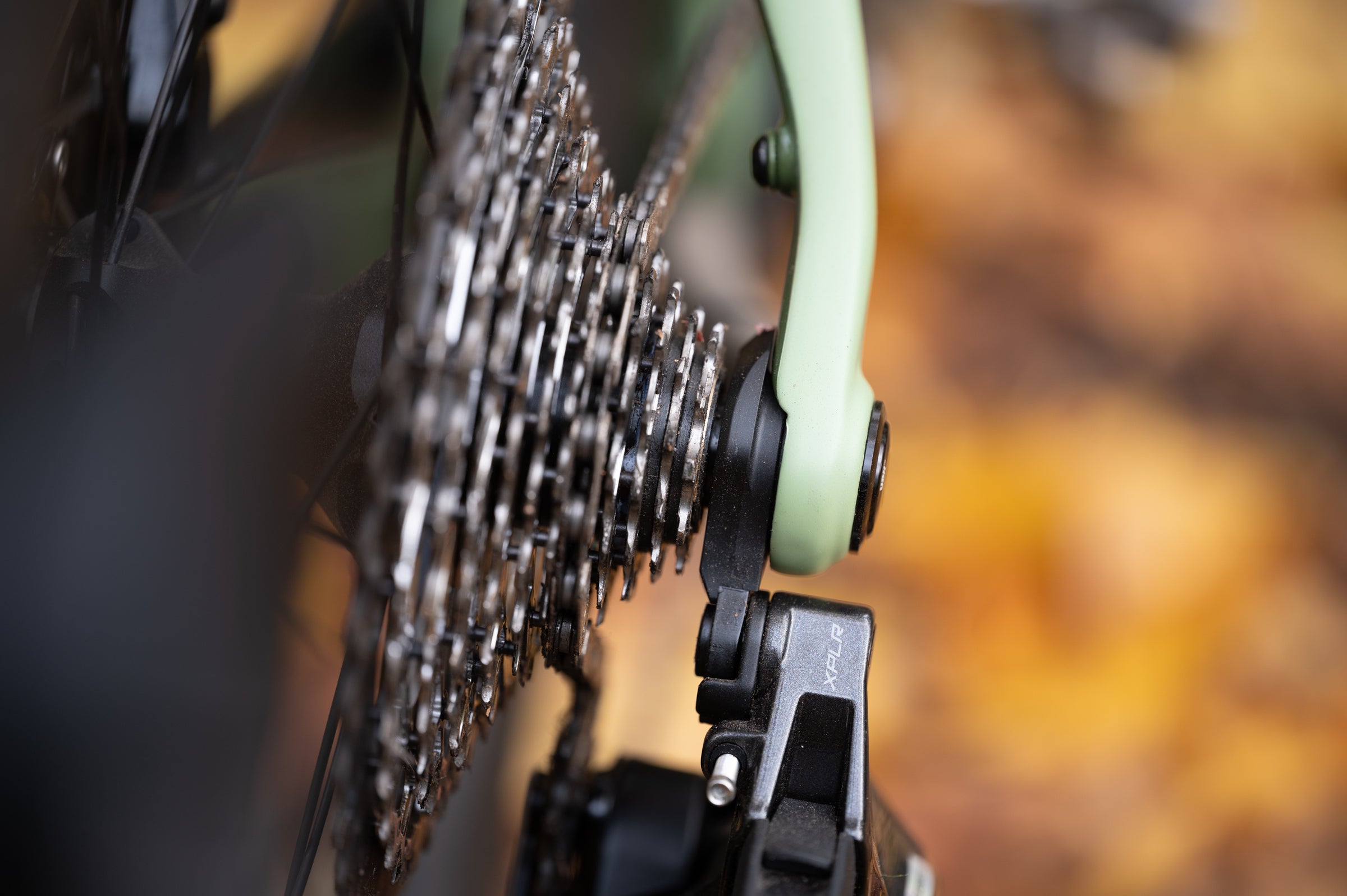 Review: The New Pivot Vault Gravel Bike Is Boring and I Love It - Velo