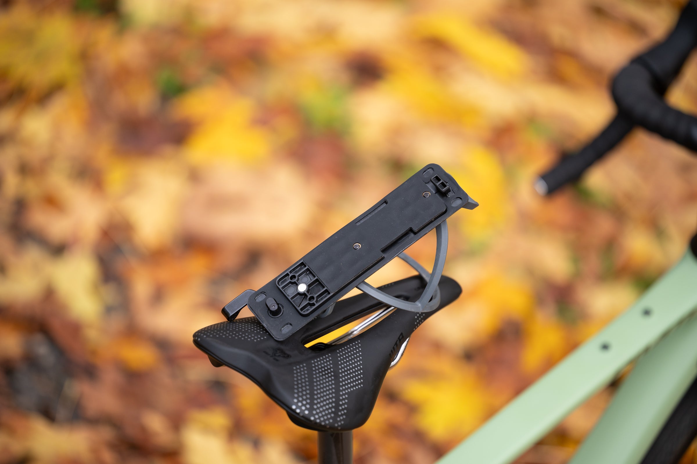 Review: The New Pivot Vault Gravel Bike Is Boring and I Love It - Velo