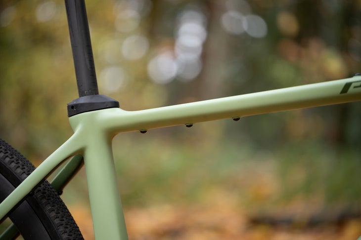 Review: The New Pivot Vault Gravel Bike Is Boring and I Love It - Velo