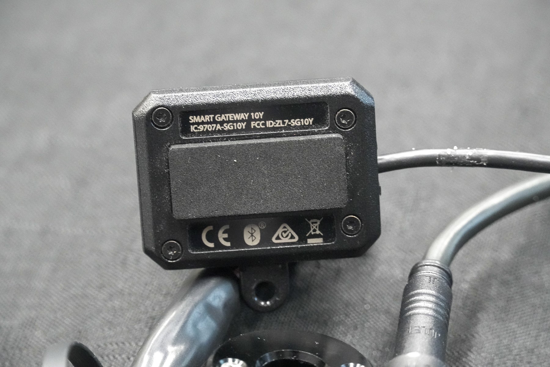 First Ride: The Giant Defy E+ Road Bike Adds a Whole Lot of Pace - Velo