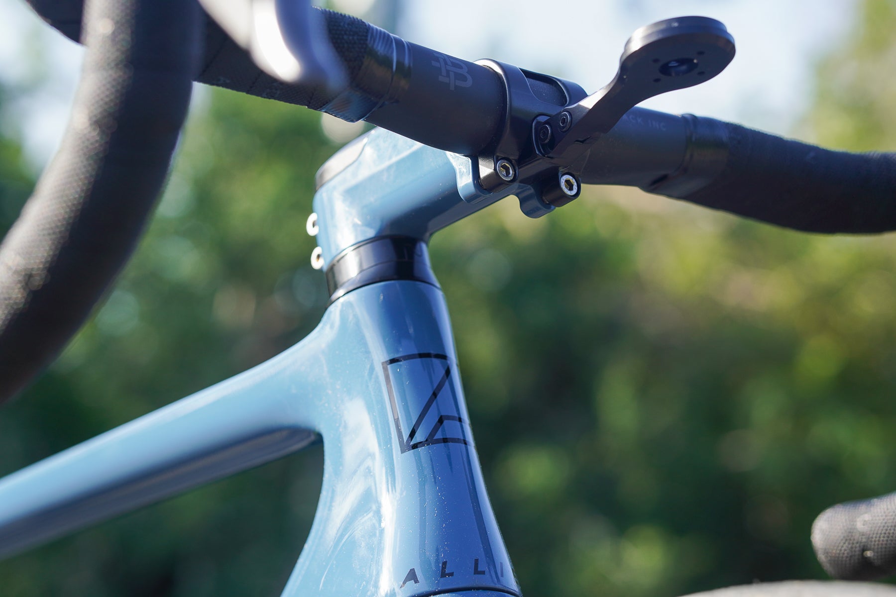 Review: Allied Alfa Road Bike Takes the Past and Makes It Better - Velo
