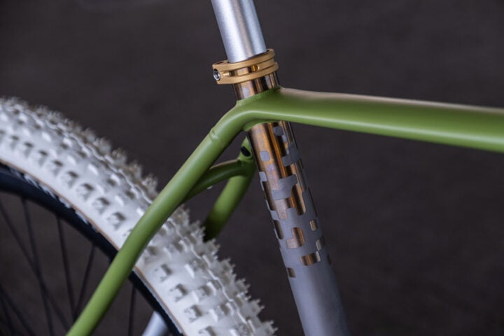 First Look: The Rodeo Labs Flaanimal 6 Titanium Gravel Bike - Velo