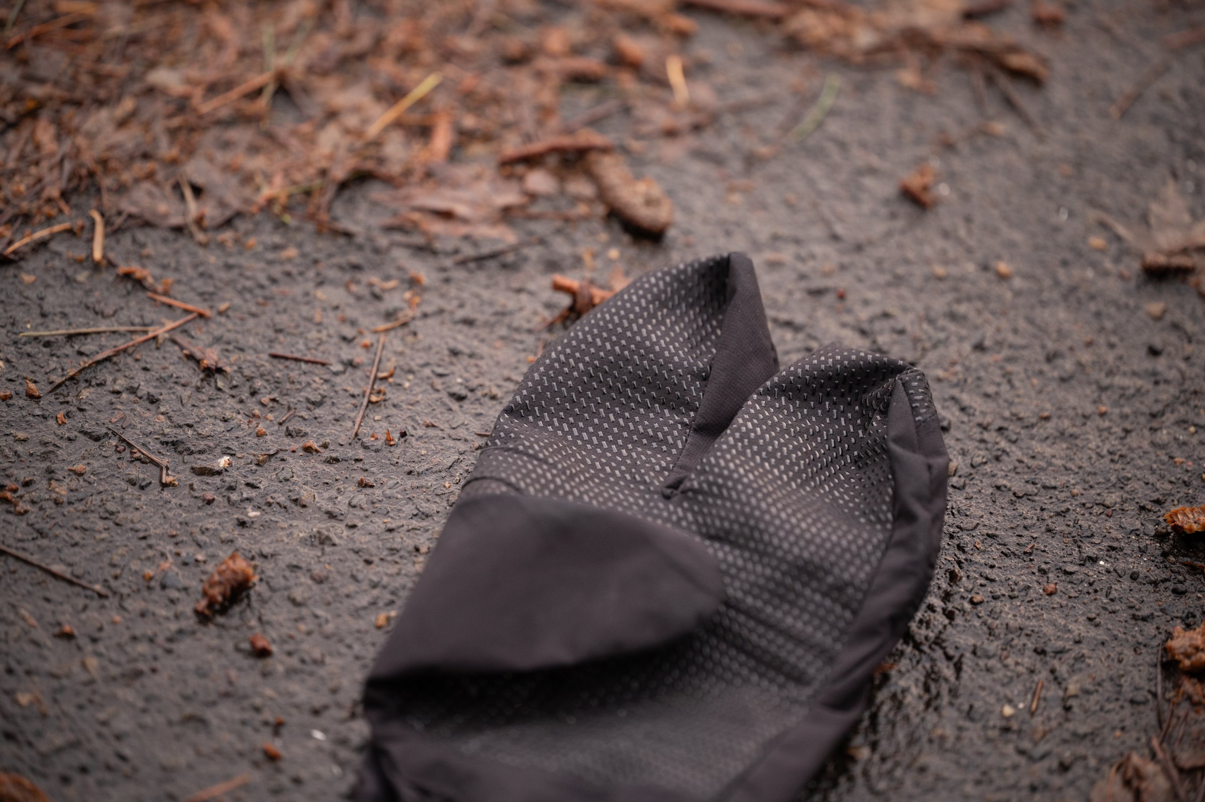 How to protect your hands and feet in cold, wet cycling conditions
