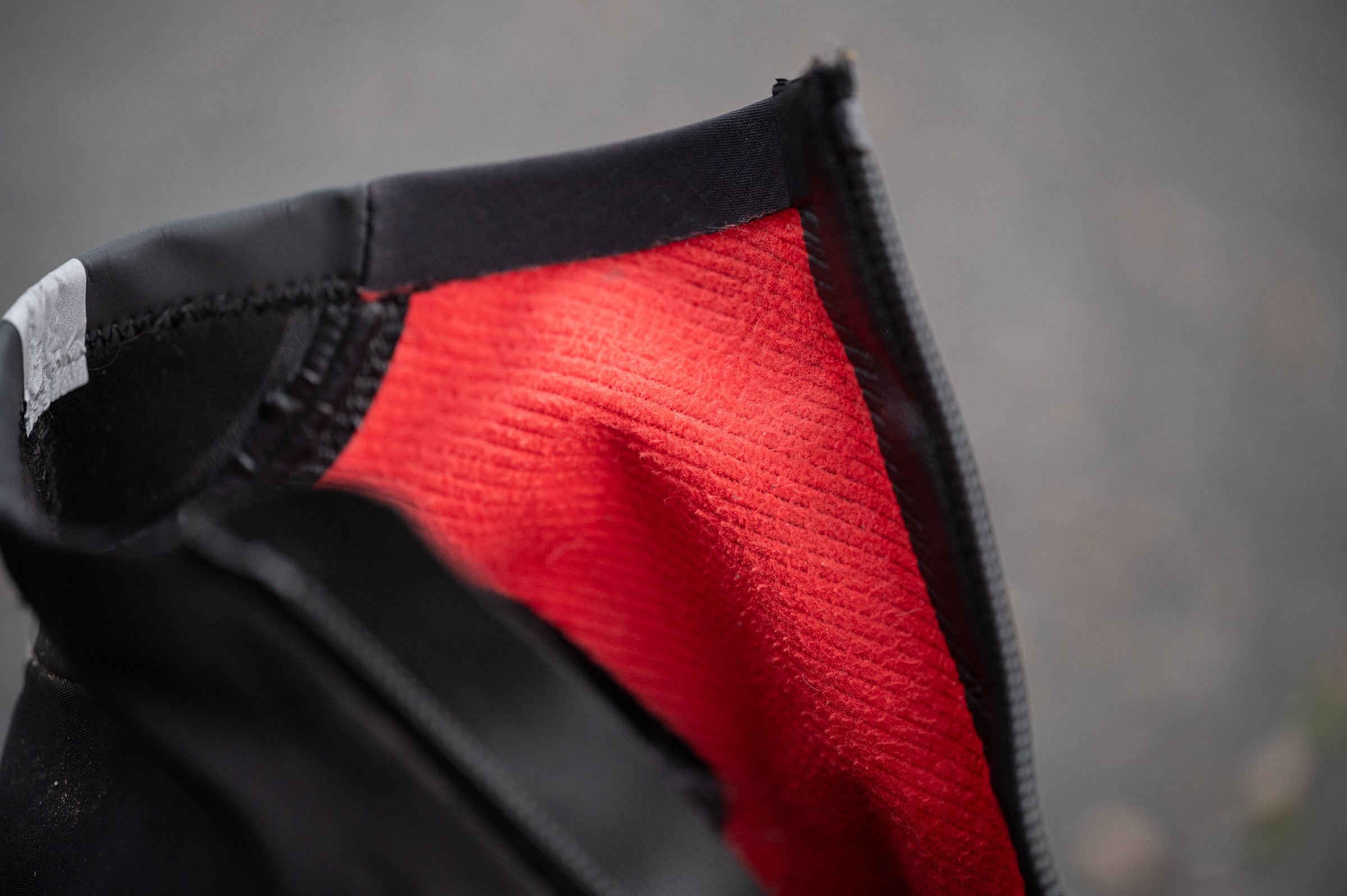 How to protect your hands and feet in cold, wet cycling conditions