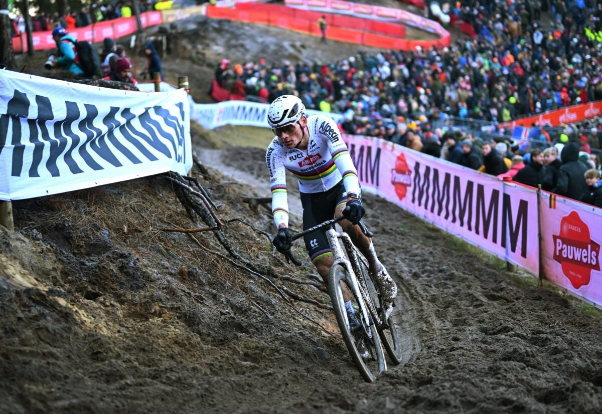 Mathieu van der Poel Supreme in First Cyclocross Race of Season