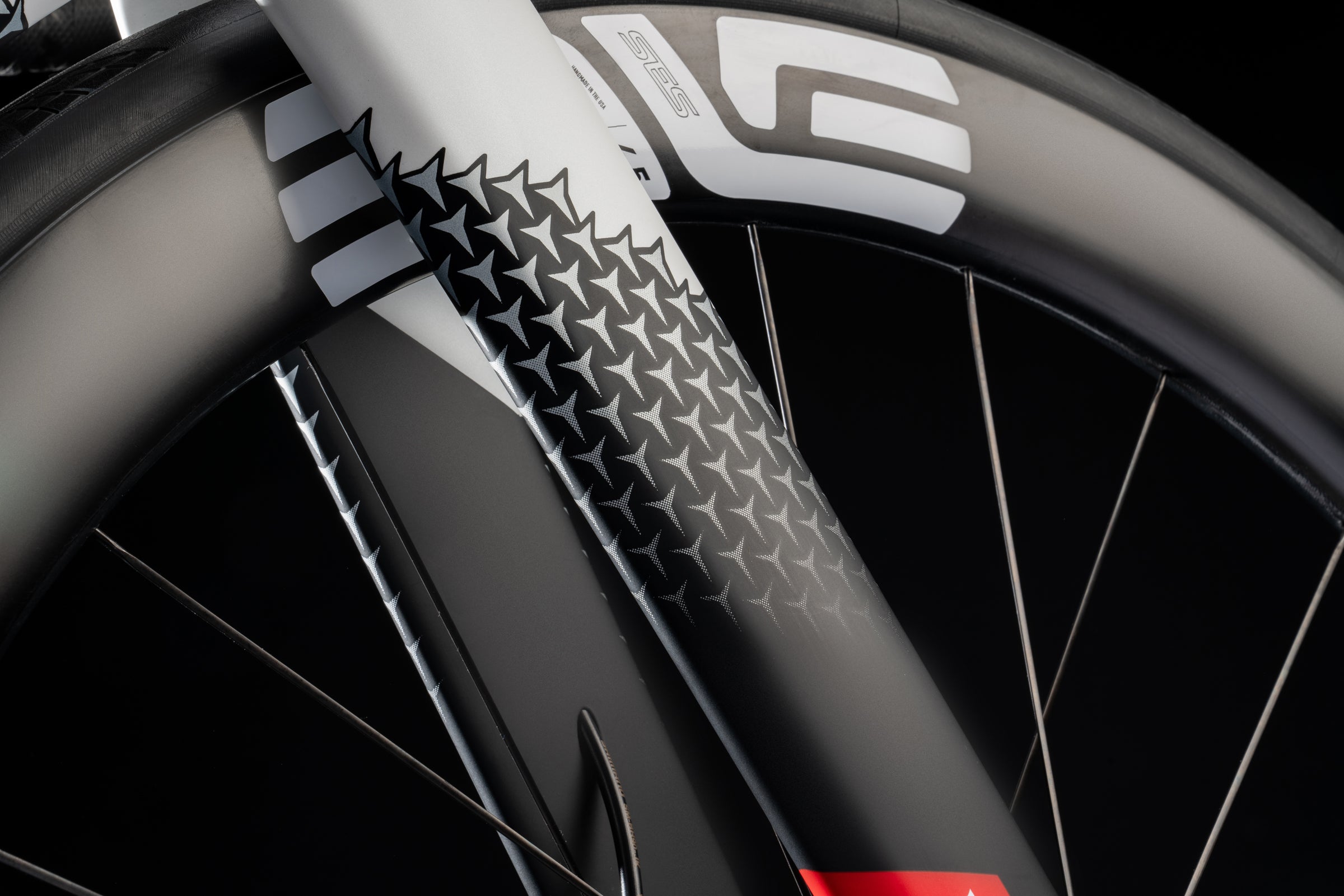 Colnago Y1Rs Confirmed: Radical Looks and Aero Performance - Velo