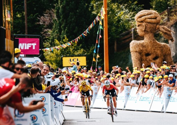 How Much Do Pro Cyclists Earn? WorldTour Average Is €500,000