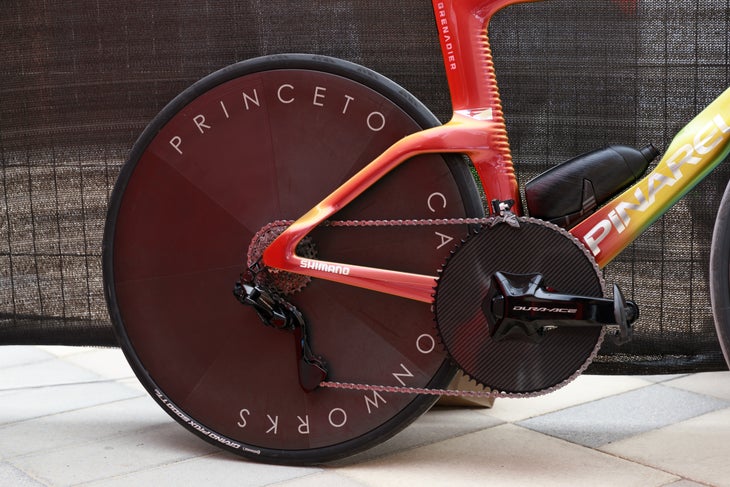 Check out the monster chainring on Josh Tarling's Pinarello TT bike