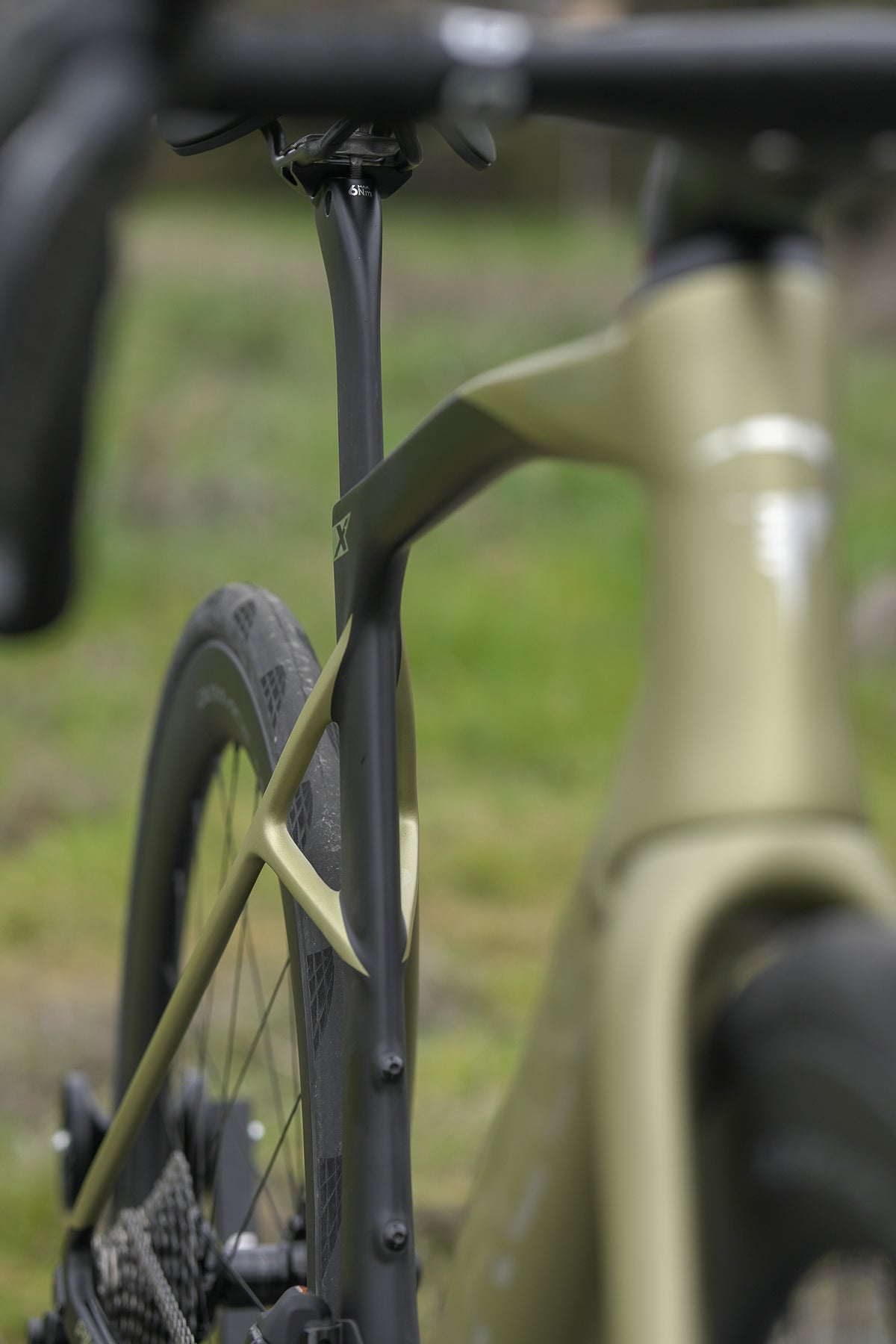 Review: The Pinarello X9 Road Bike Merges Comfort and Speed, with a ...