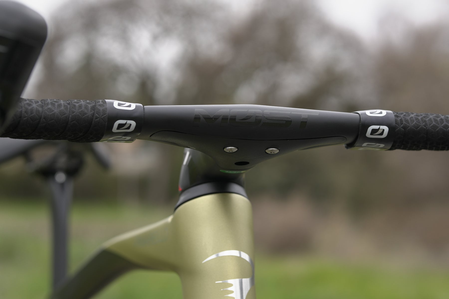 Review: The Pinarello X9 Road Bike Merges Comfort and Speed, with a ...