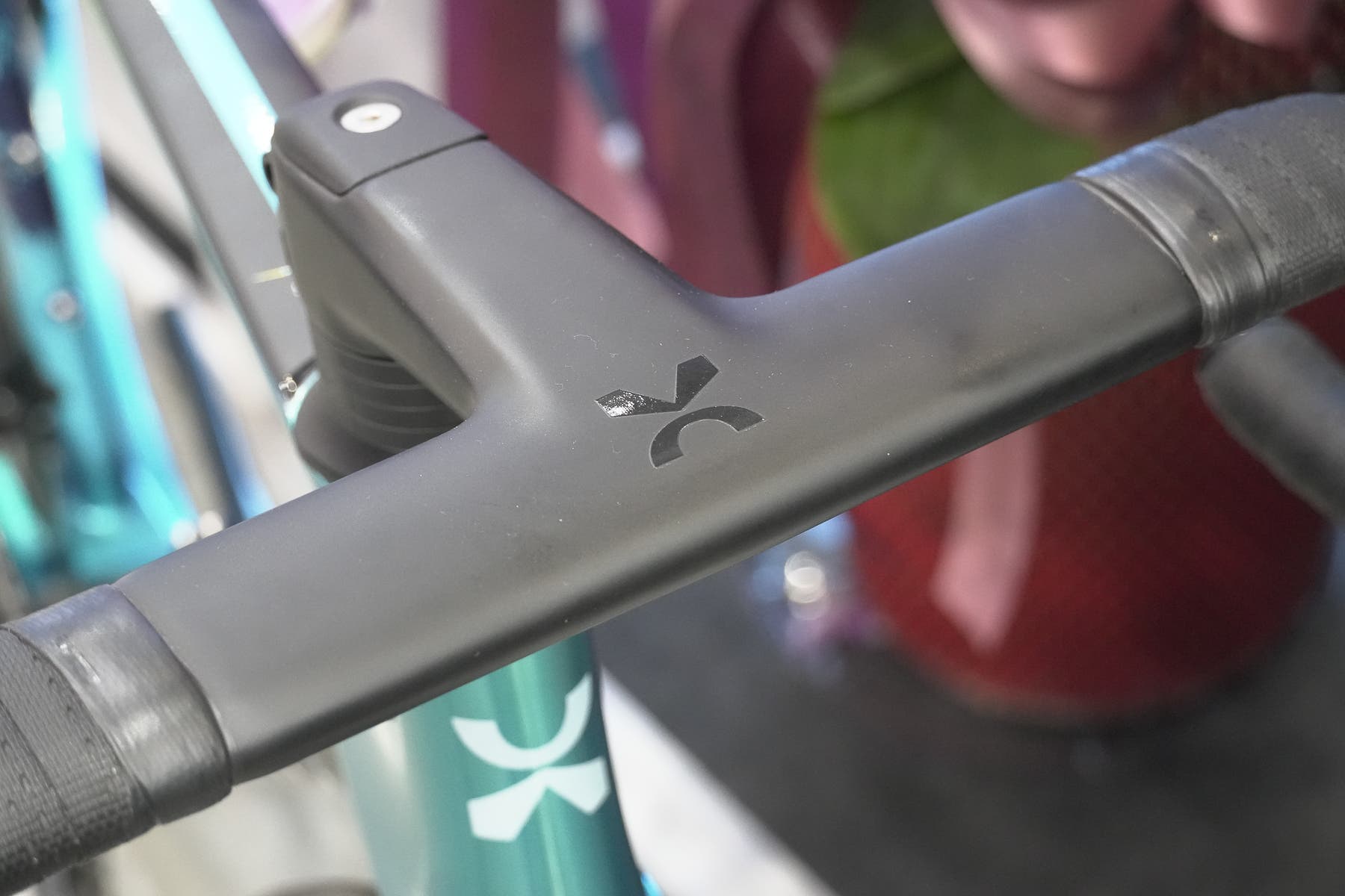 We Got Our Hands On the Chinese Bike That's Sponsoring a WorldTour Team ...