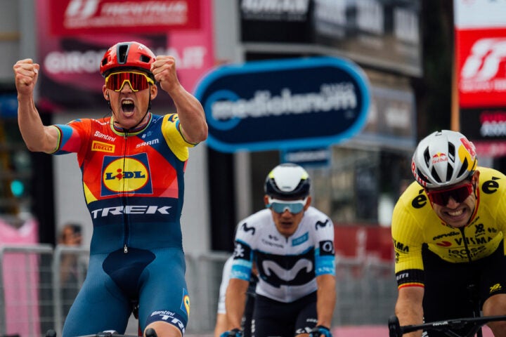 Roglič Rising, Giro GOATS, Vollering Reigns, Yellow Cards Galore