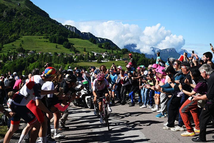 Del Toro fends off Mortirolo onslaught to defend pink at Giro d'Italia