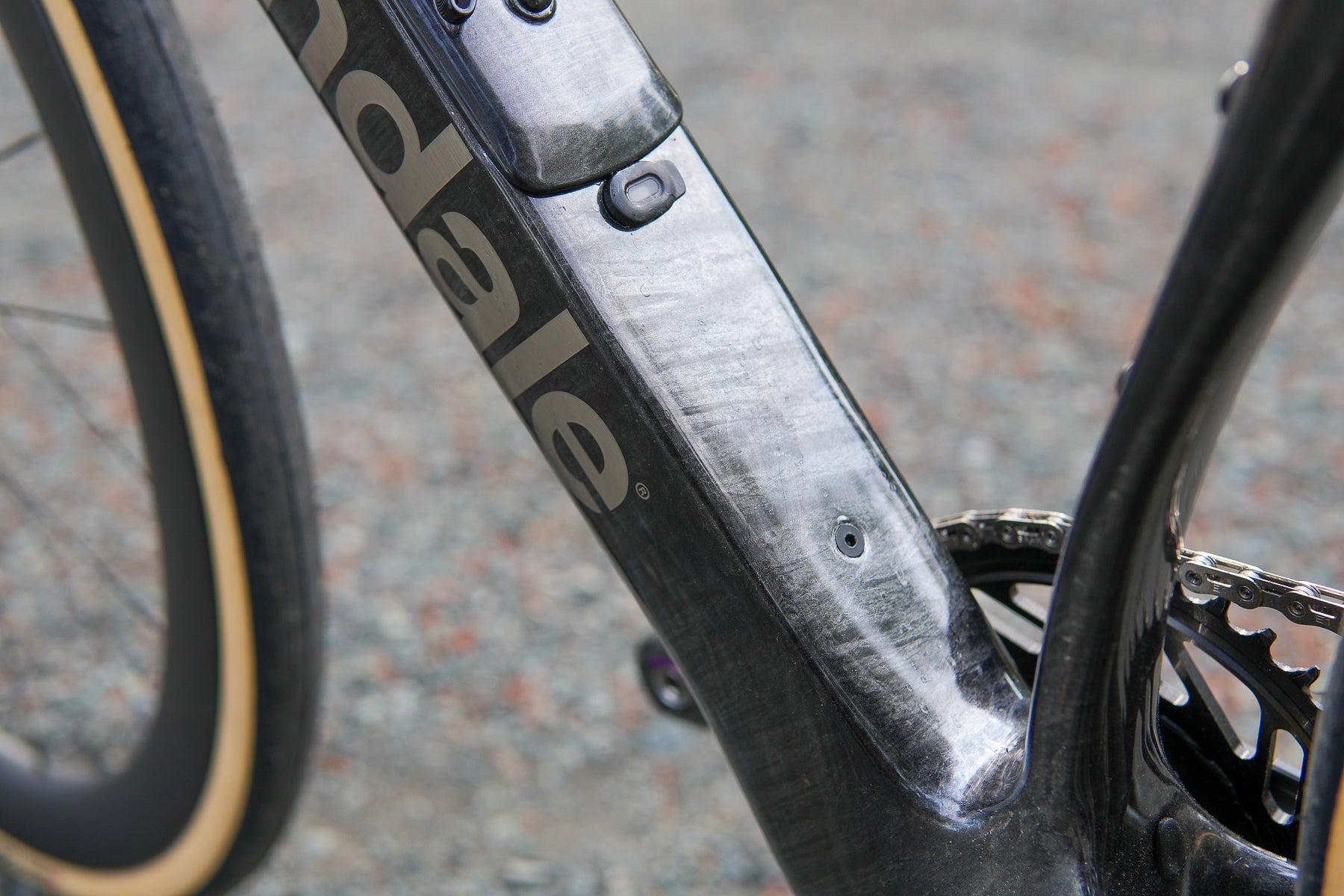 First Ride Review: Cannondale Synapse Adds Gravel Tire Clearance - Velo