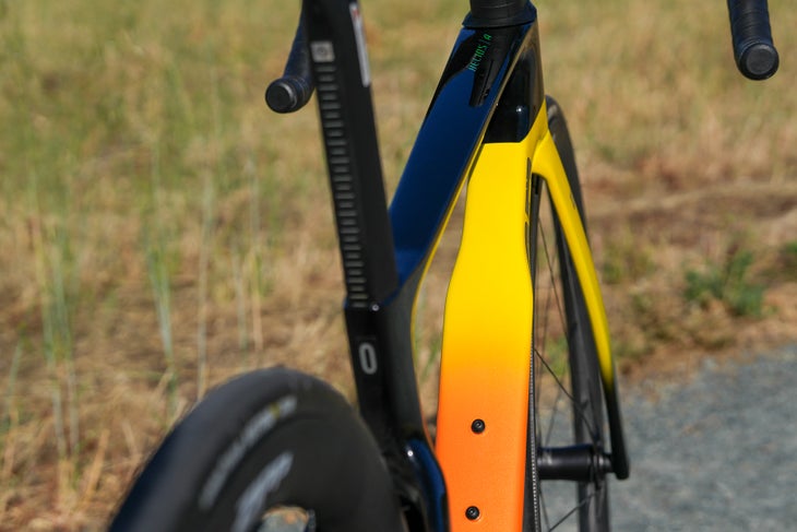 First Ride: The Polygon Helios A Refines the Attainably-Priced Aero ...