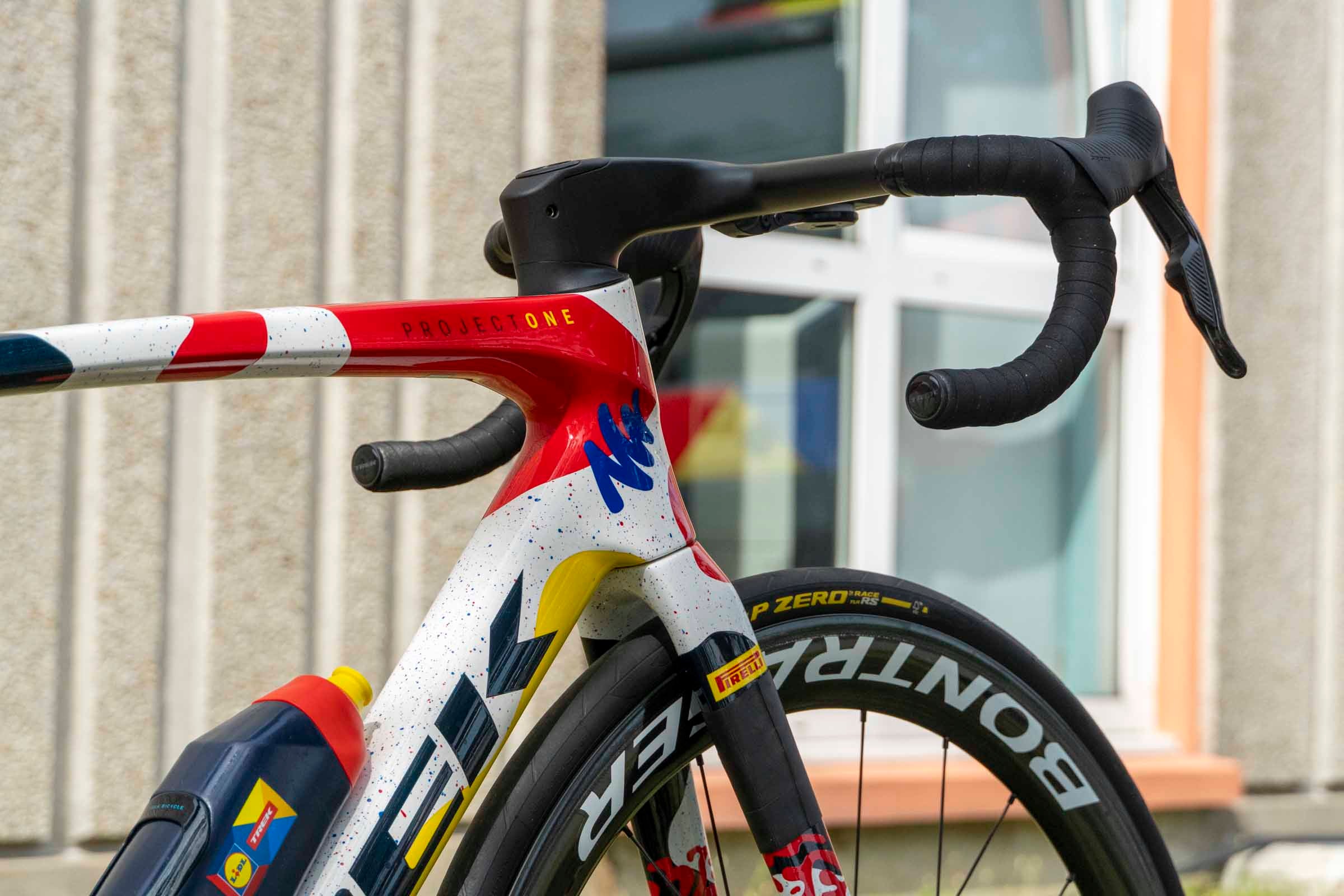 Tour de France Bike Check: A Matisse-Inspired Lidl-Trek Madone - Velo