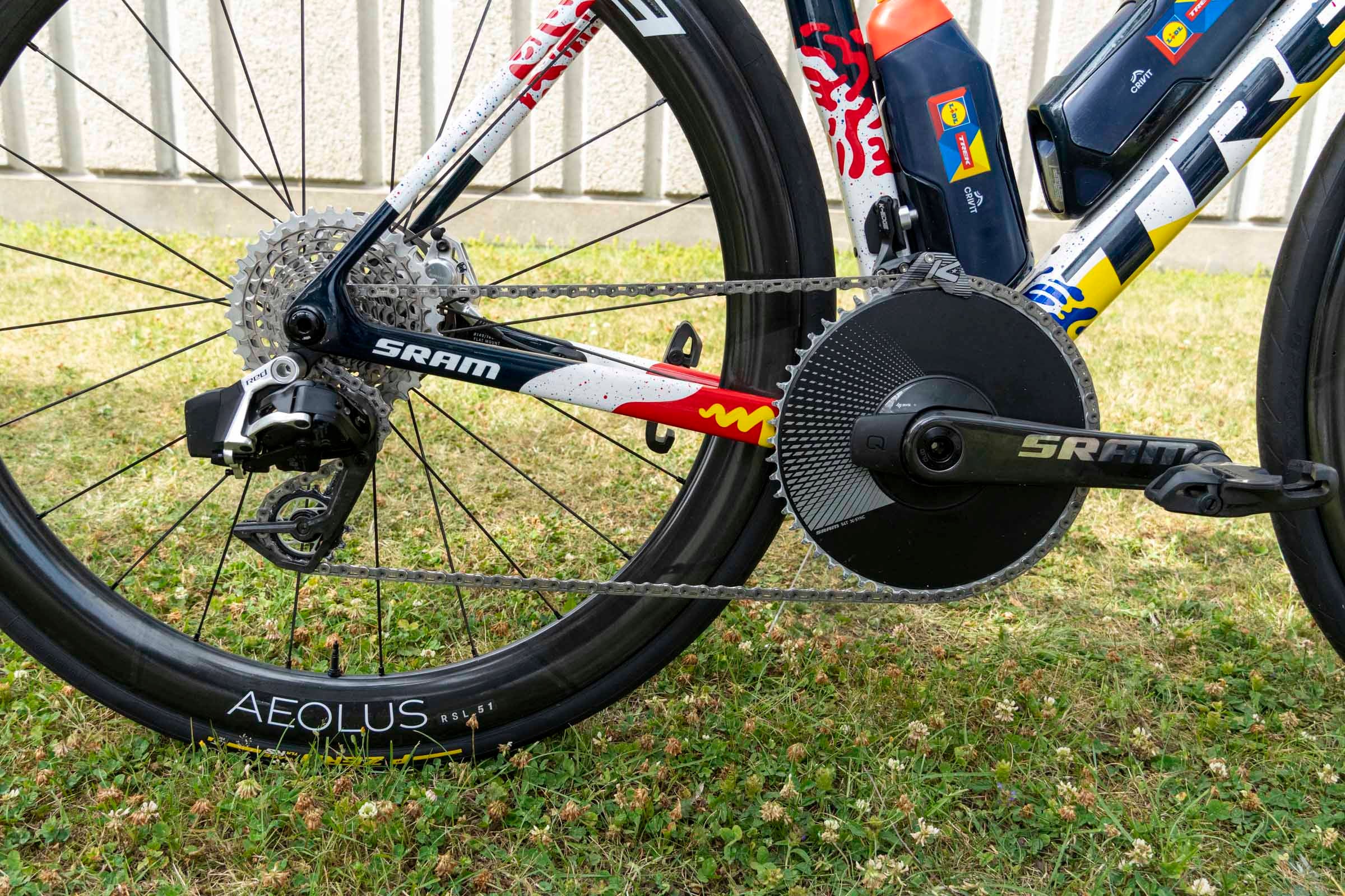Tour de France Bike Check: A Matisse-Inspired Lidl-Trek Madone - Velo