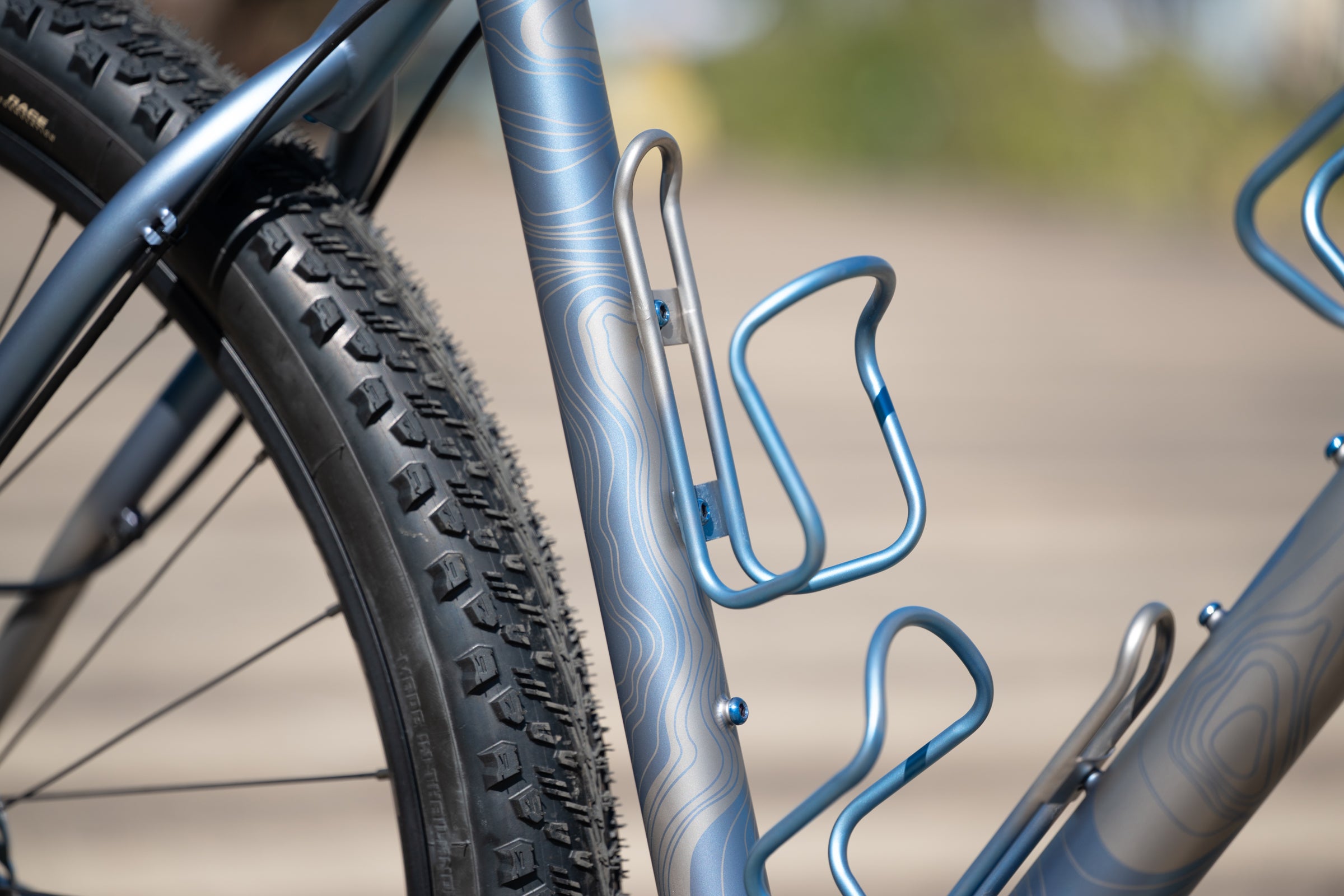 Moots Adventure Bike With Suspension Teased at MADE Bike Show