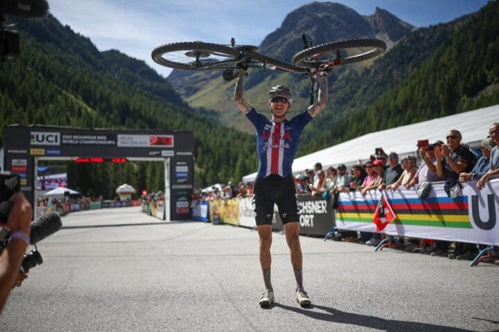 Courtney, Swenson sweep marathon golds at mountain bike worlds