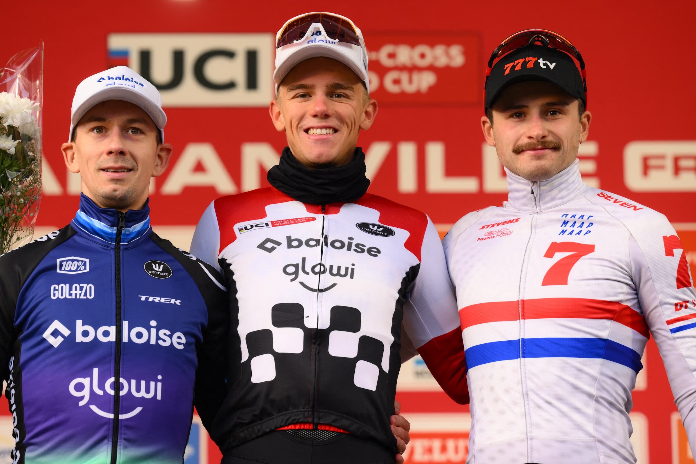 Cyclo Cross World Cup: Nys Delayed Twice Yet Takes Spirited Win