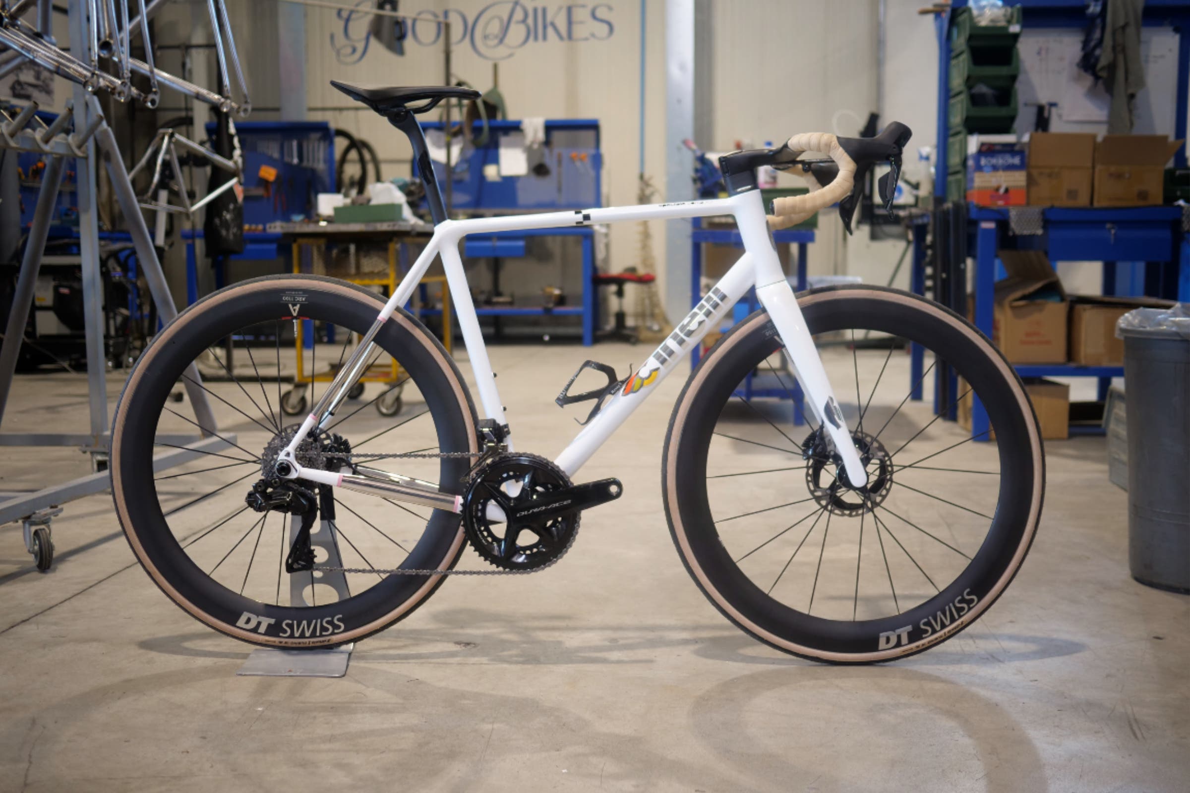 First Ride: Cinelli Aeroscoop and Speciale Corsa XCR - Velo