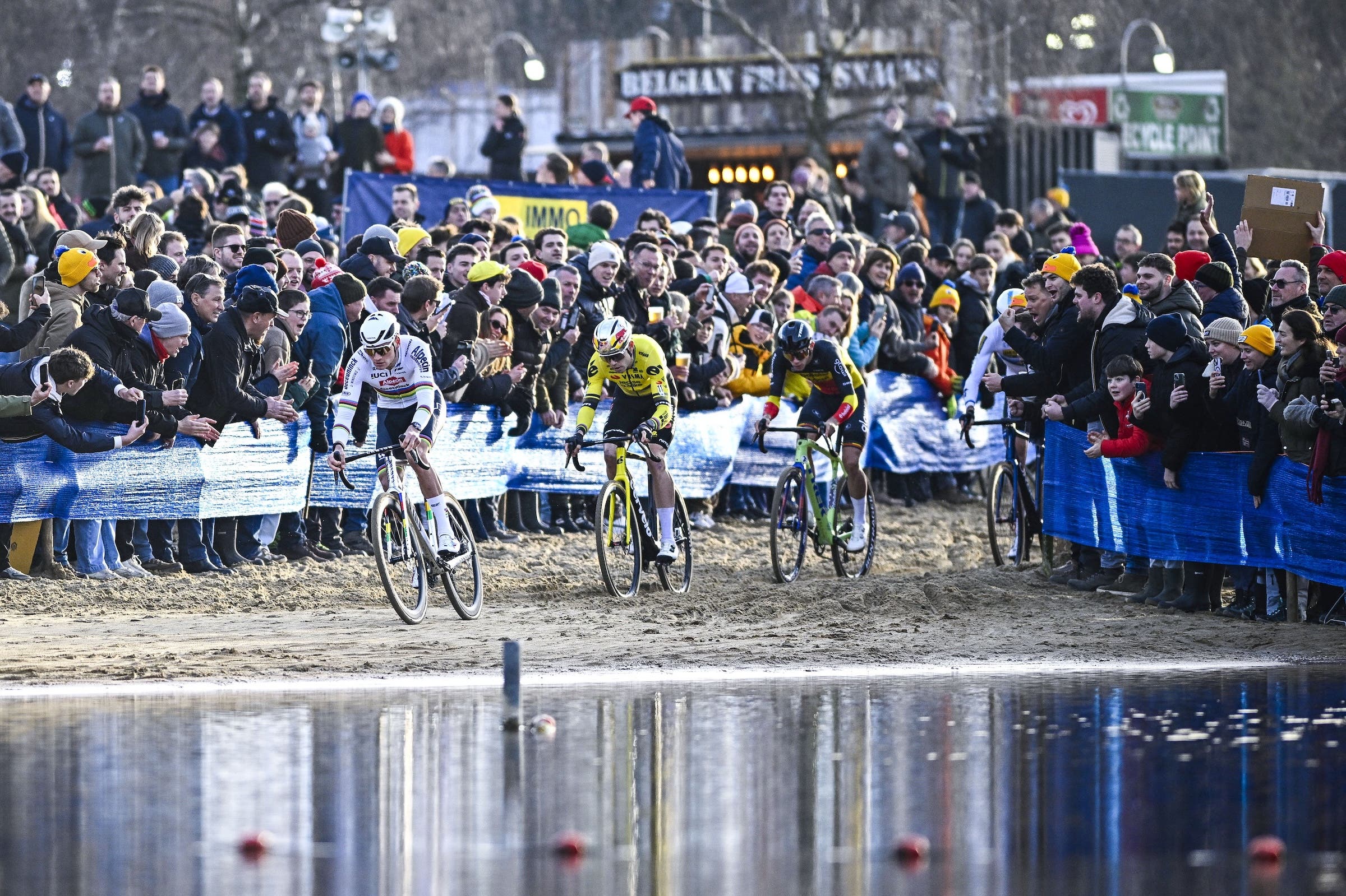 Can Wout van Aert deny Mathieu van der Poel's path to history?